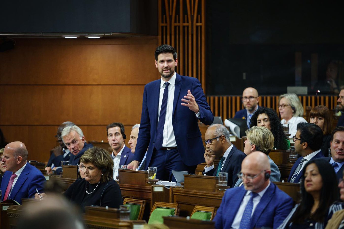 Immigration Canada rings in 2023 by making history | The-14