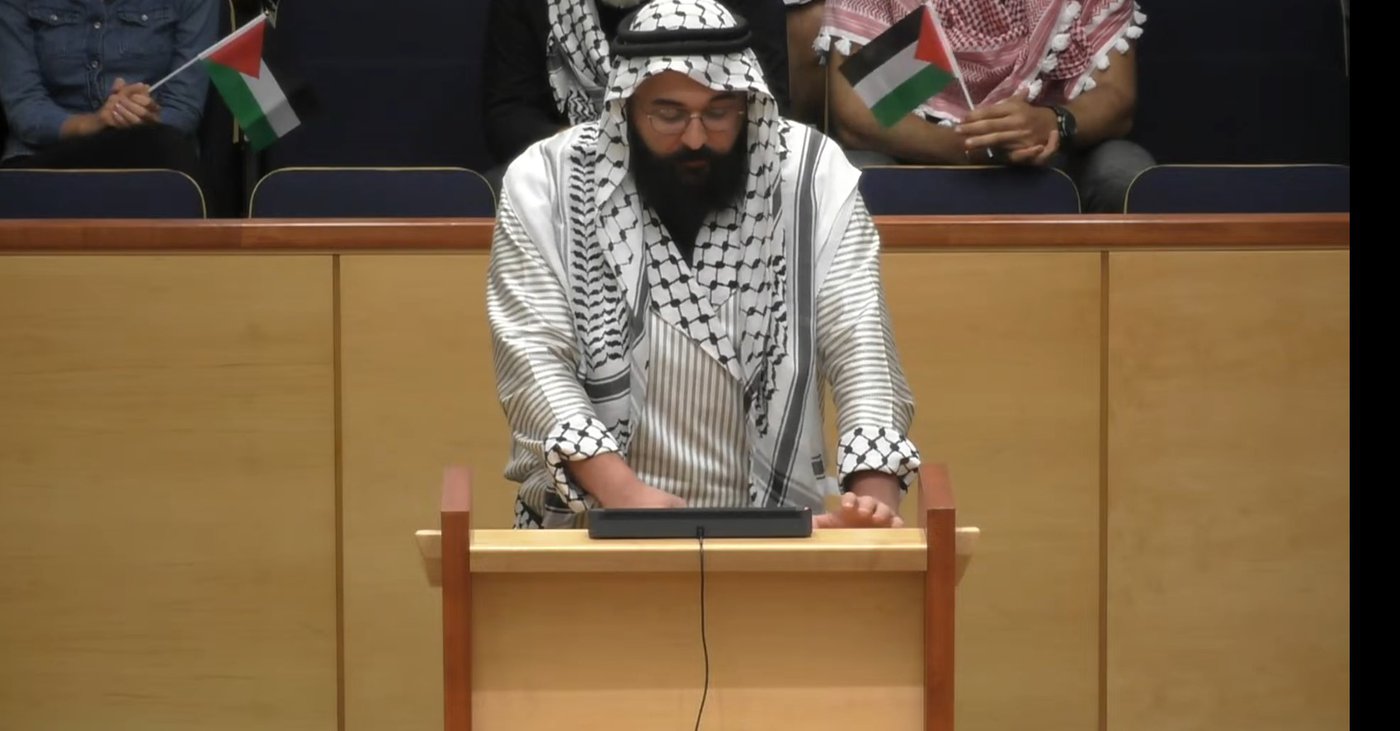 Niagara Region changes policy regarding flying flags, changing sign ...